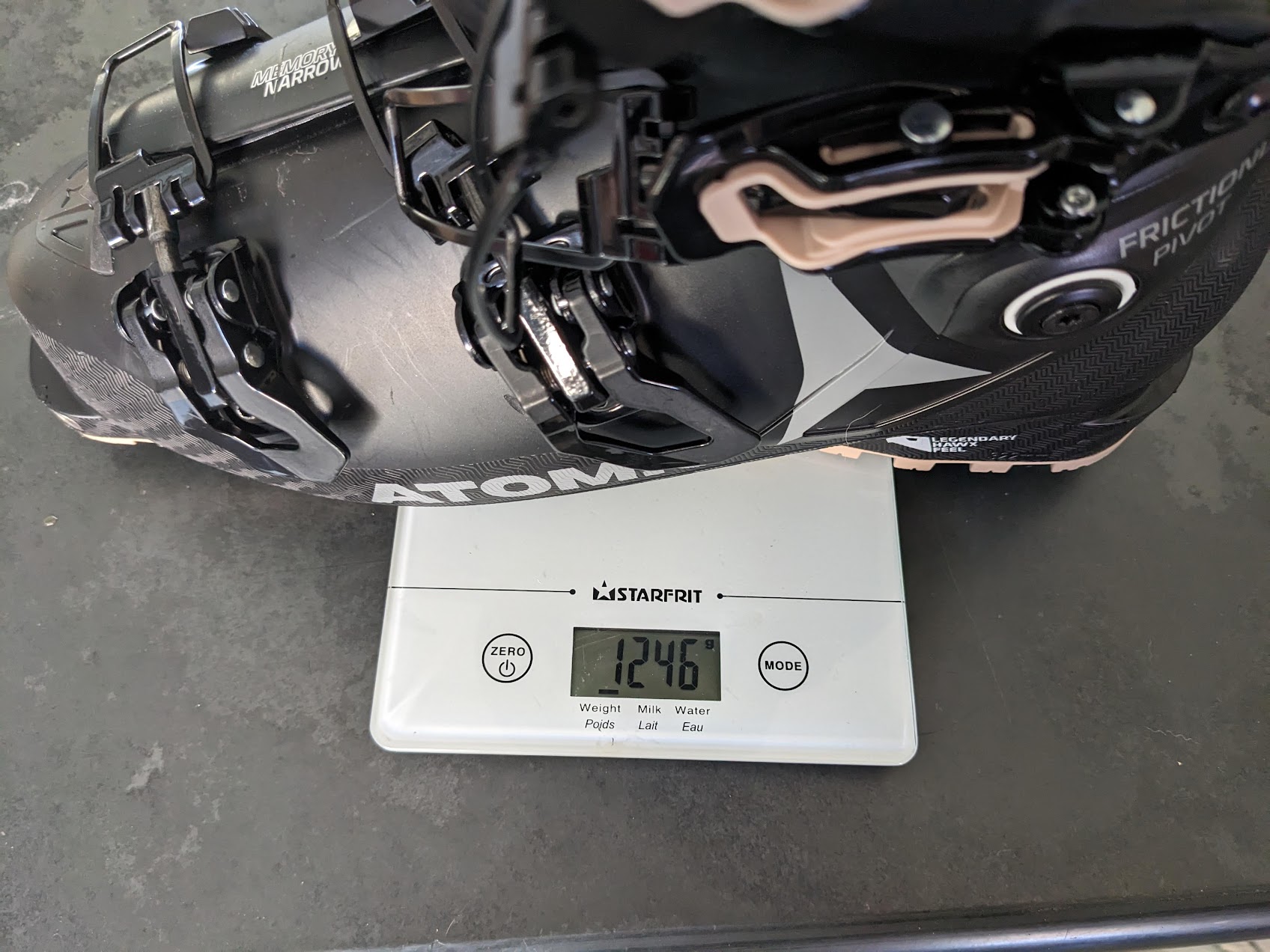 Atomic Hawx 130 Ultra XTD Ski Boot - Old vs. New Comparison ...